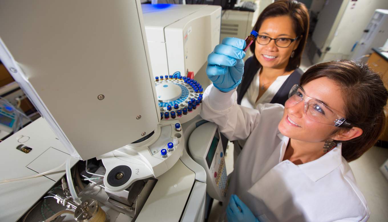 Graduate Overview - Department of Chemistry - University at Buffalo